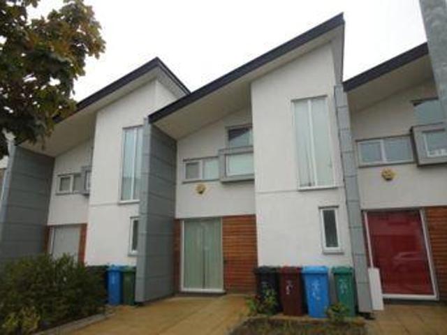 3 Bedrooms for rent in Commonwealth Avenue, Manchester M11
