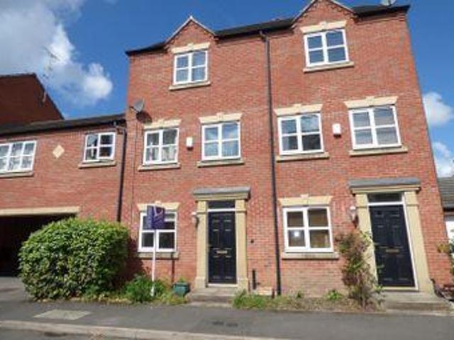 3 Bedrooms for rent in Coral Close, Derby DE24