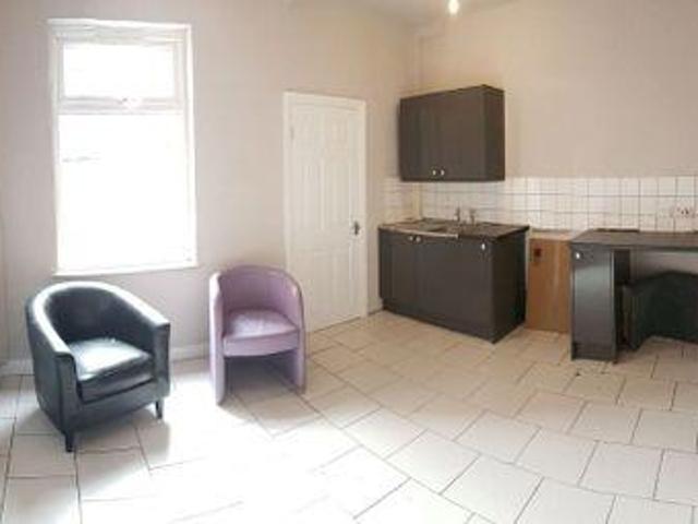 3 Bedrooms for rent in Cranswick Street, Rusholme M14