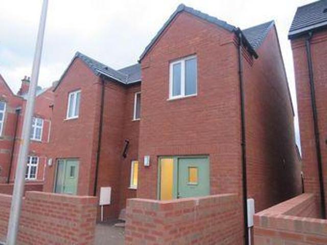 3 Bedrooms for rent in Crocketts Lane, Smethwick, Birmingham B66