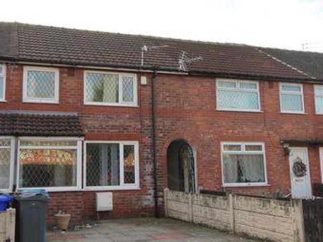 3 Bedrooms for rent in Crowden Road, Manchester M40