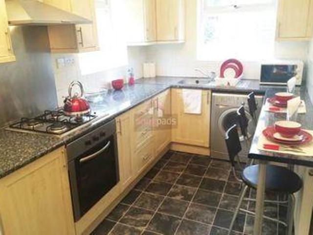 3 Bedrooms for rent in Devonshire Road, Salford, Manchester M6