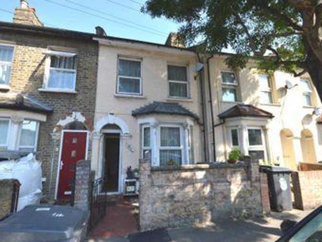 3 Bedrooms for rent in Downsell Road, London E15