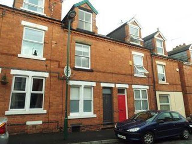 3 Bedrooms for rent in Exeter Road, Nottingham NG7