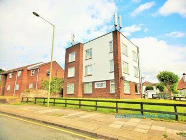 3 Bedrooms for rent in Edmunds Court, Vivian Avenue, Vivian Avenue, Hendon NW4