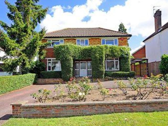 3 Bedrooms for rent in Elgood Avenue, Northwood HA6