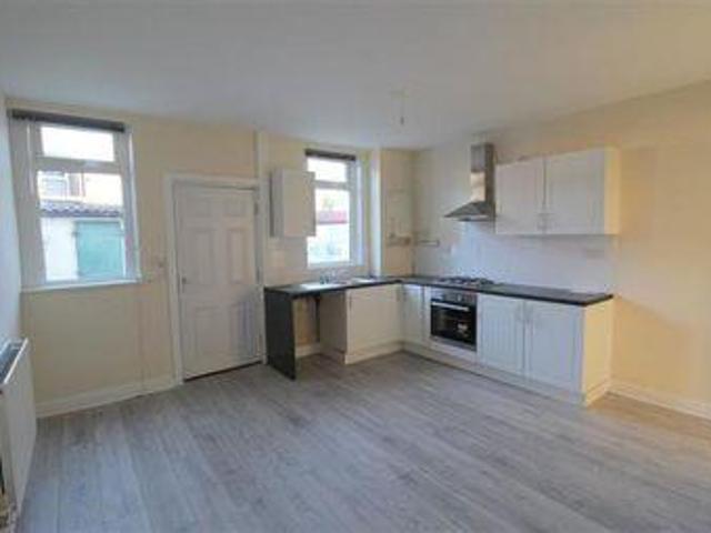 3 Bedrooms for rent in Eldon Street, Bolton BL2