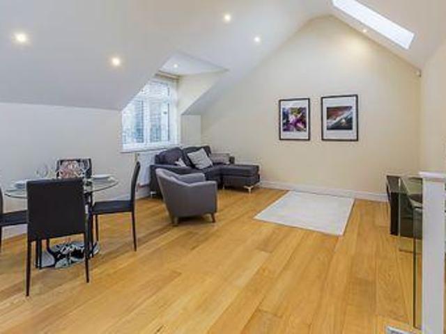 3 Bedrooms for rent in Elfrida Close, Woodford Green, Essex IG8