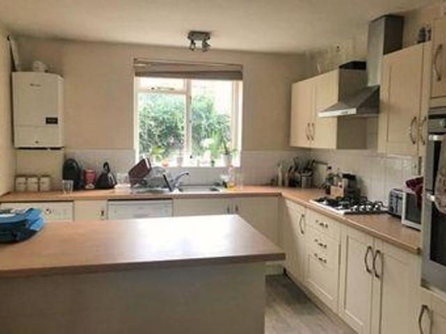 3 Bedrooms for rent in Epirus Road, Fulham SW6