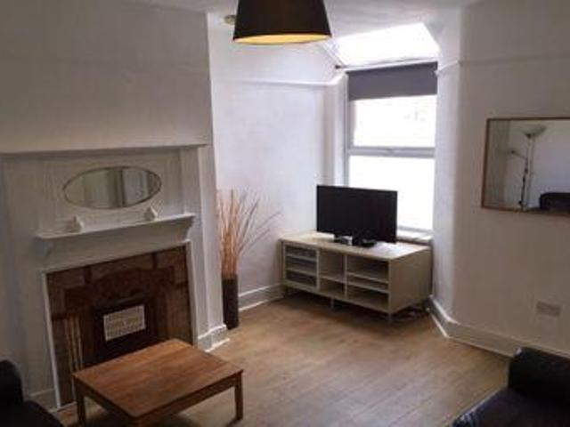 3 Bedrooms for rent in Fairfield Street, Salford M6