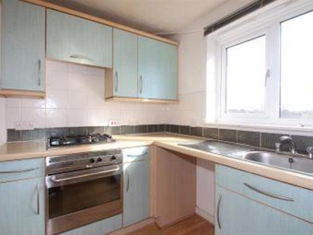 3 Bedrooms for rent in Fretson Green, Sheffield S2