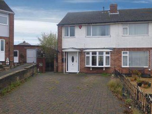 3 Bedrooms for rent in Garden Road, Eastwood, Nottingham NG16