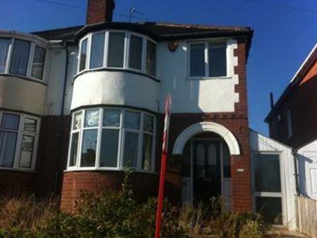 3 Bedrooms for rent in Glyn Farm Road, Quinton, Birmingham B32