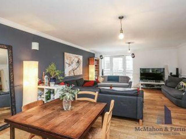 3 Bedrooms for rent in Goswell Road, London EC1V
