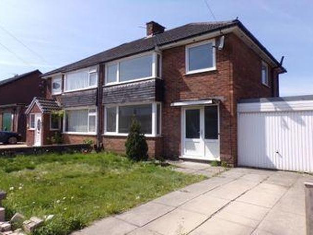 3 Bedrooms for rent in Grenville Avenue, Preston PR5