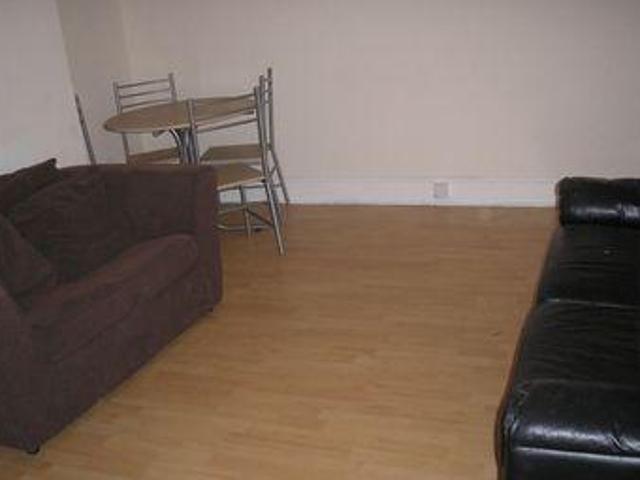 3 Bedrooms for rent in Haddon Avenue, Burley, Leeds LS4