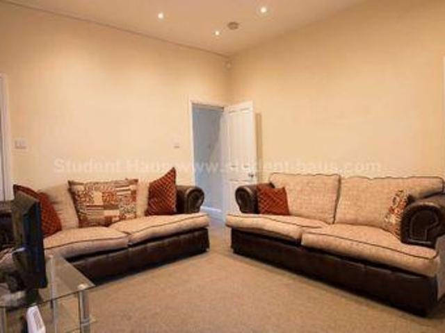 3 Bedrooms for rent in Hafton Road, Salford M7