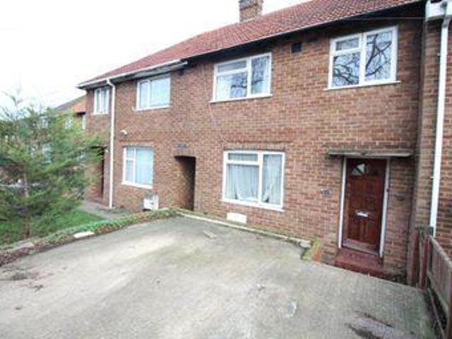 3 Bedrooms for rent in Hall Mead, Letchworth Garden City SG6