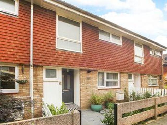 3 Bedrooms for rent in Hanford Close, Southfields SW18