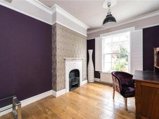 3 Bedrooms for rent in Hartington Road, London SW8