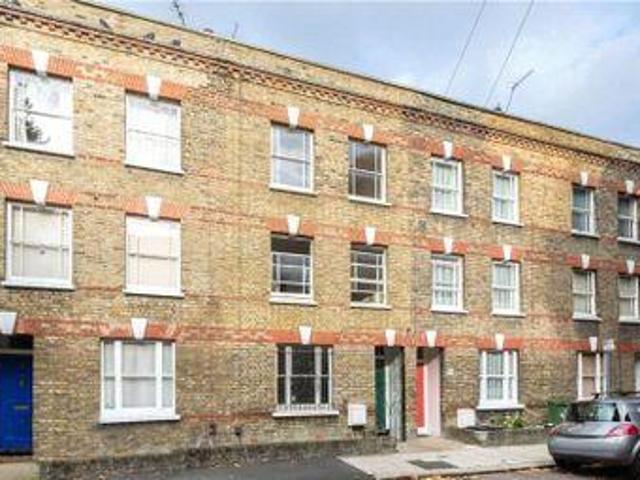 3 Bedrooms for rent in Henshaw Street, London SE17