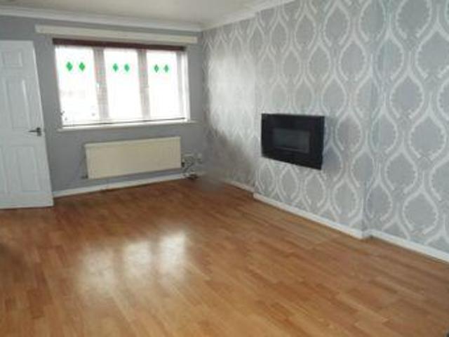 3 Bedrooms for rent in Hinchley Way, Manchester M27