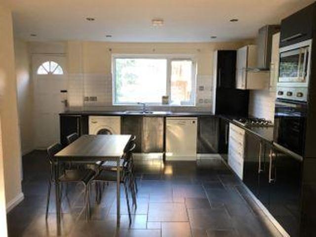 3 Bedrooms for rent in Jubilee Street, Luton LU2