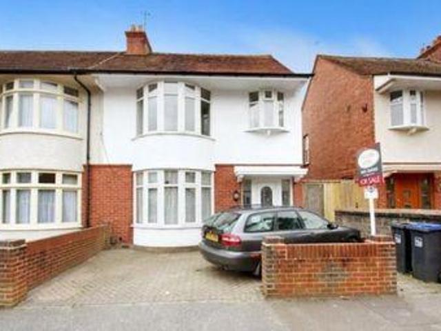 3 Bedrooms for rent in King Edward Avenue, Worthing BN14