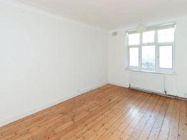 3 Bedrooms for rent in Kings Avenue, London SW4