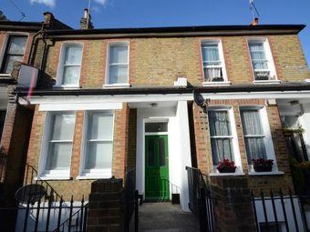 3 Bedrooms for rent in Kirkside Road, London SE3