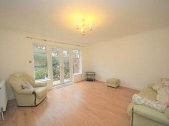3 Bedrooms for rent in Laburnum Grove, London NW9