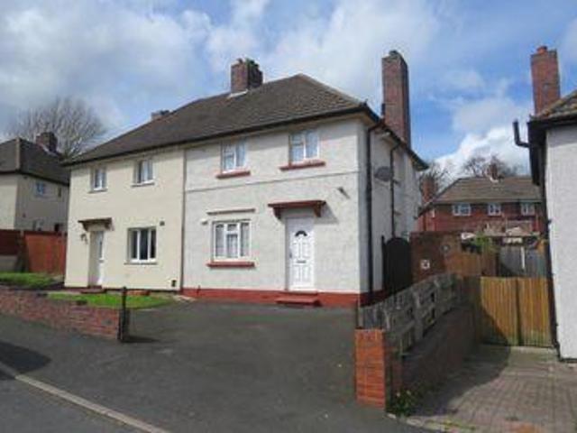 3 Bedrooms for rent in Laburnum Road, Dudley DY1