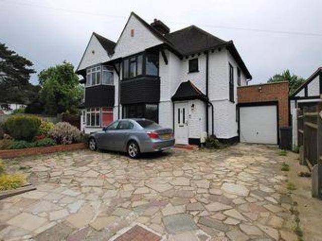 3 Bedrooms for rent in Ladywood Avenue, Petts Woods, Kent BR5