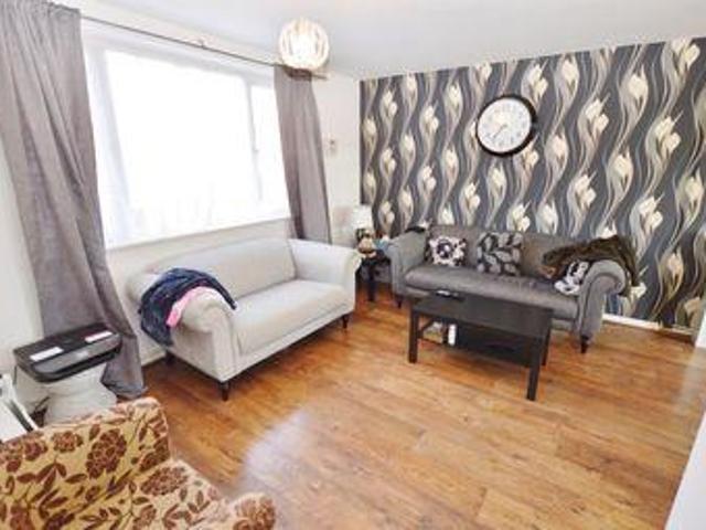 3 Bedrooms for rent in Langdon Crescent, London E6