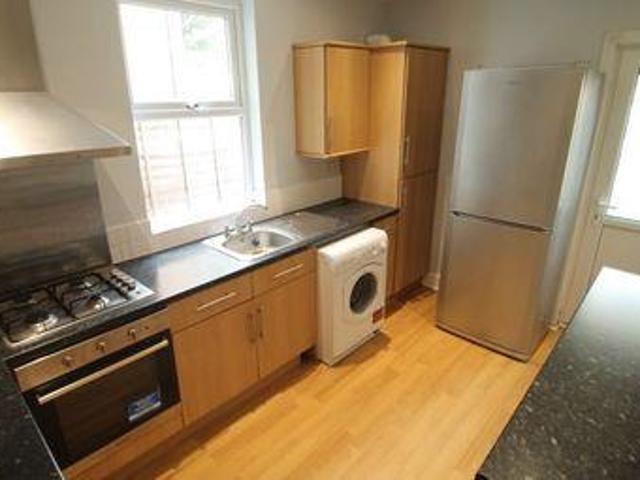 3 Bedrooms for rent in Lebanon Road, Croydon CR0