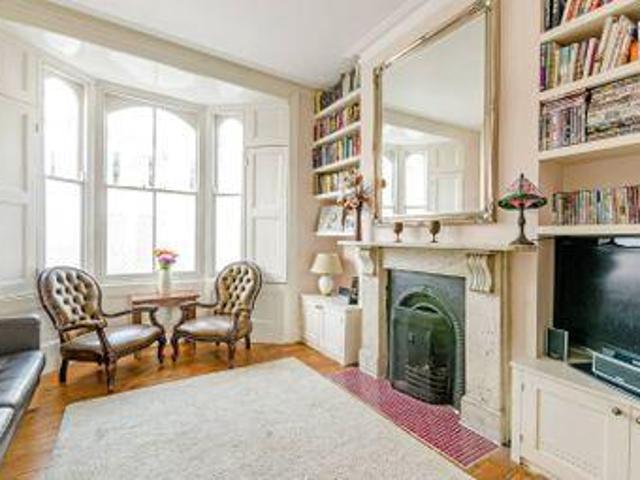 3 Bedrooms for rent in Lockhart Street, Mile End E3
