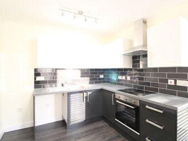 3 Bedrooms for rent in London Road, London SW16