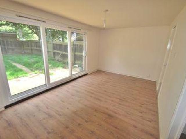 3 Bedrooms for rent in Paddock Mill Court, Northampton NN3