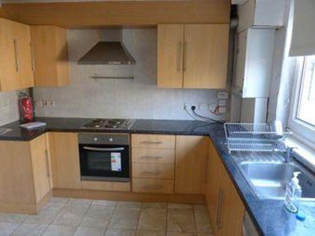 3 Bedrooms for rent in Parker Street, London E16