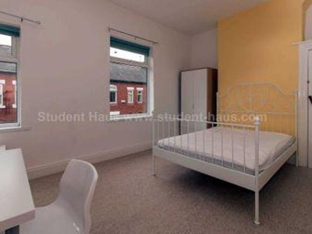 3 Bedrooms for rent in Peacock Avenue, Salford M6
