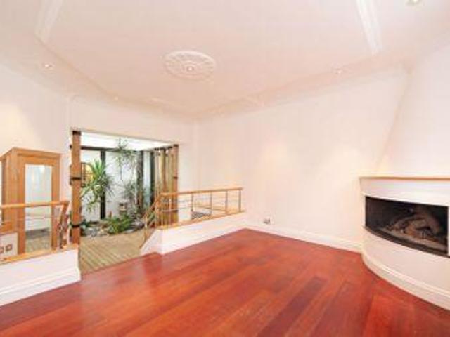 3 Bedrooms for rent in Pembroke Mews, London W8