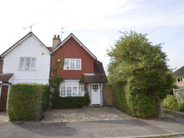 3 Bedrooms for rent in Pentreath Avenue, Guildford GU2