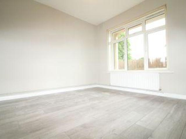3 Bedrooms for rent in Pitt Crescent, London SW19