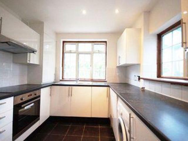 3 Bedrooms for rent in Pollard Road, London N20