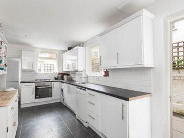 3 Bedrooms for rent in Prothero Road, Fulham SW6