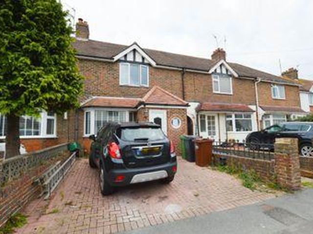 3 Bedrooms for rent in Queens Road, Eastbourne BN23