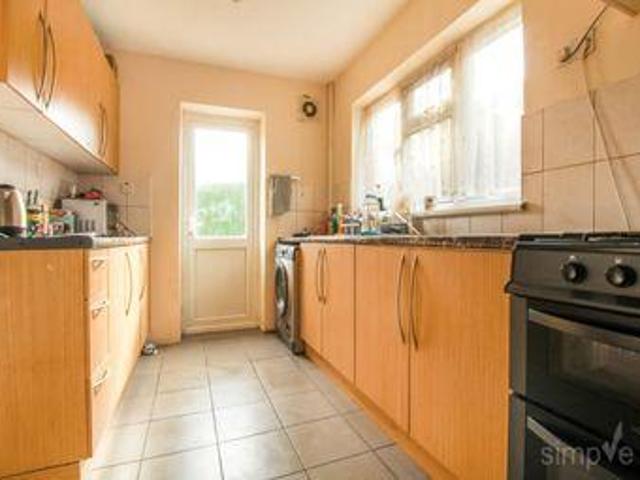 3 Bedrooms for rent in Raeburn Road, Hayes, Middlesex UB4