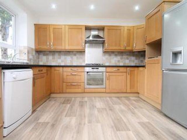 3 Bedrooms for rent in Ravenswold, Kenley CR8