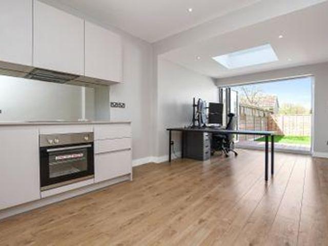 3 Bedrooms for rent in Robson Avenue, London NW10