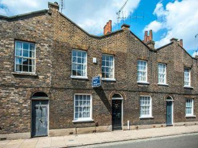 3 Bedrooms for rent in Roupell Street, London SE1